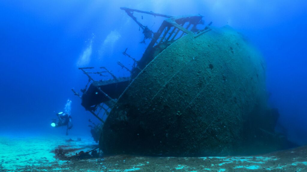 16th century imperial shipwreck found, with over 900 'priceless ...