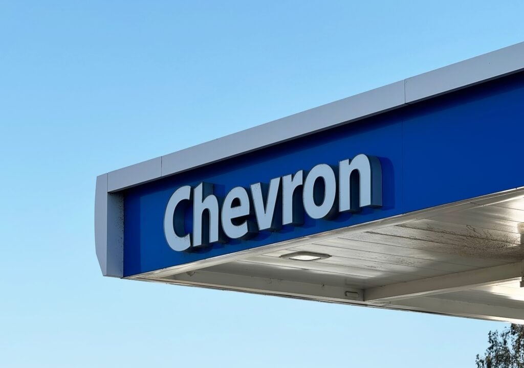 Chevron Corp hits 52-week high — what's driving the move?