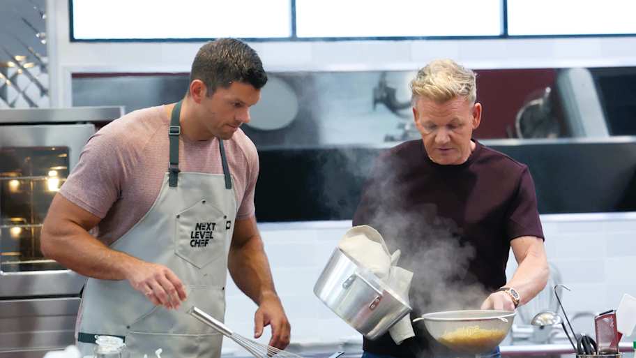 From cafeteria to Gordon Ramsay’s ‘Next Level Chef’ for ex-Packers lineman
