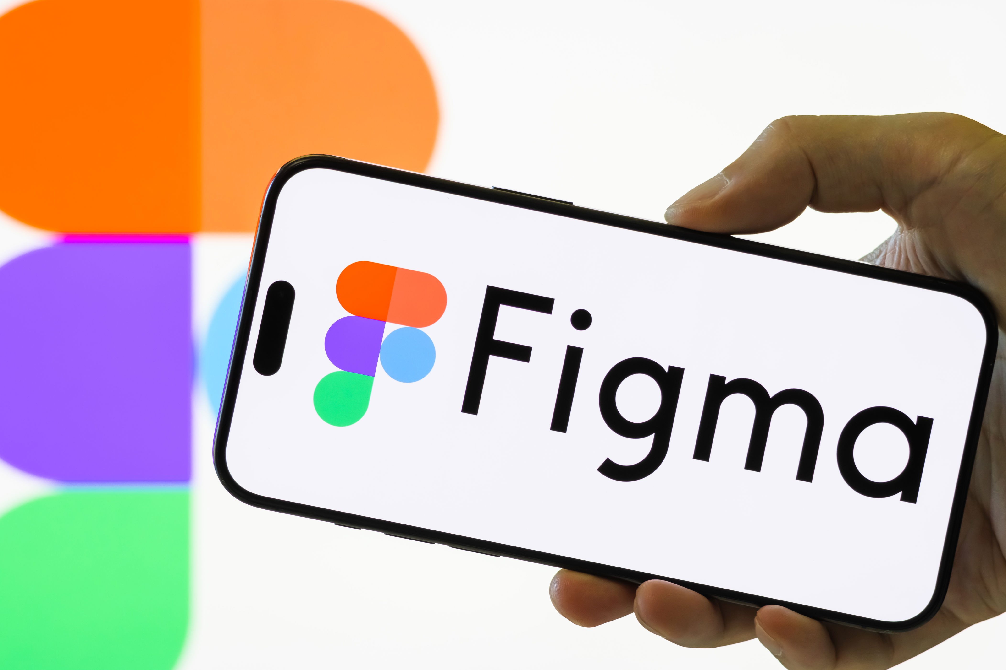 Figma CFO brushes off software scare, citing AI growth among $100K ...