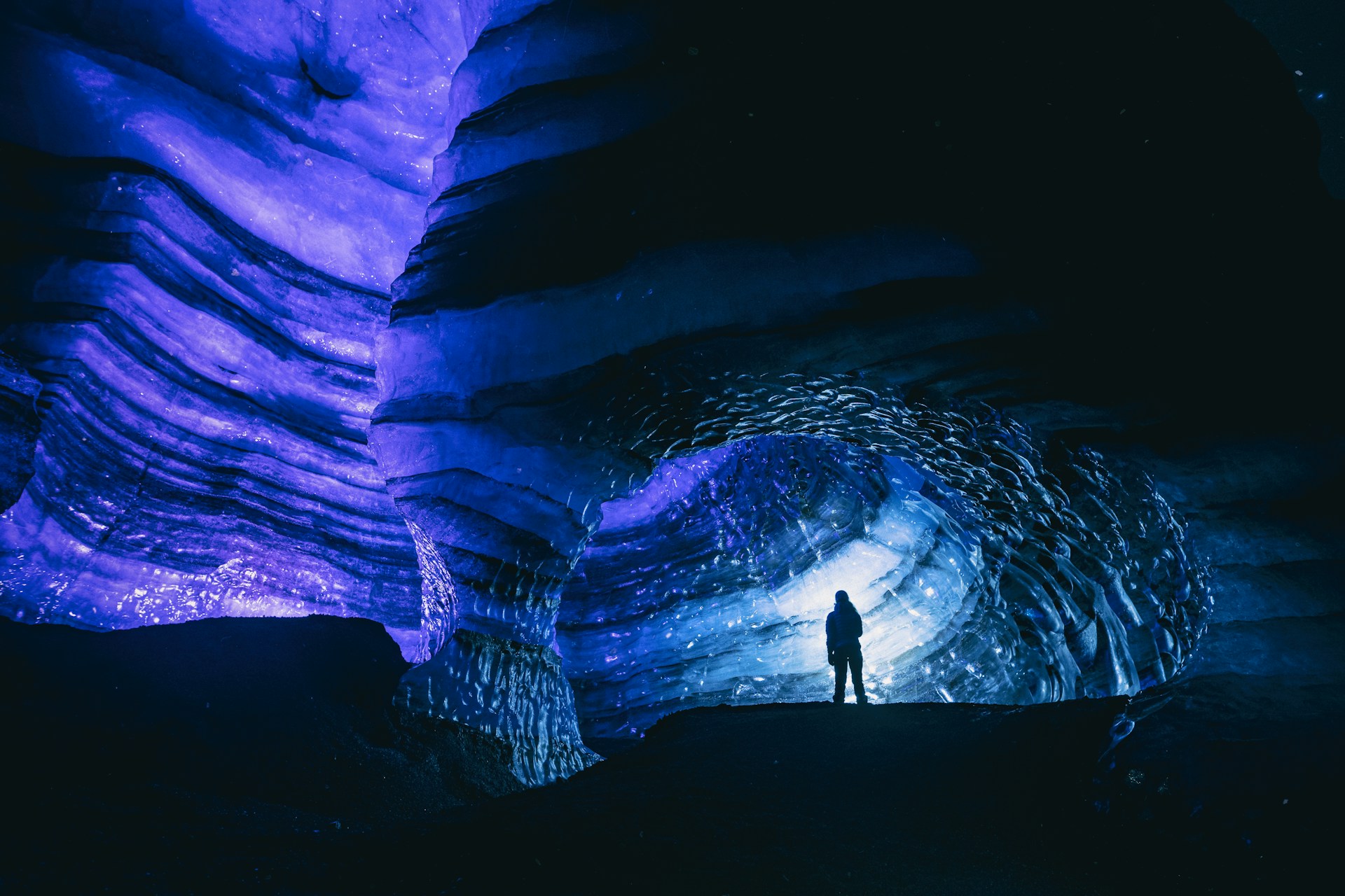 5,000-year-old cave bacteria discovered that may heal infections
