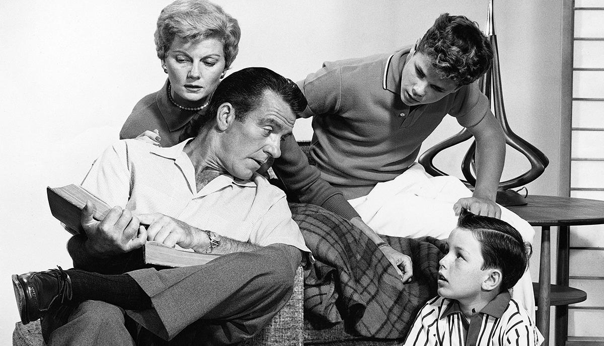 The 42 best 1950s sitcoms that invented TV comedy - "I Love Lucy" to ...