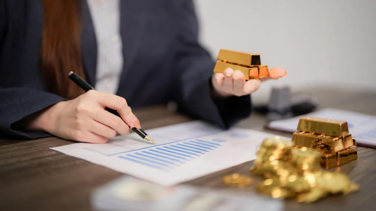 American Hartford Gold review: Services, fees and what to know