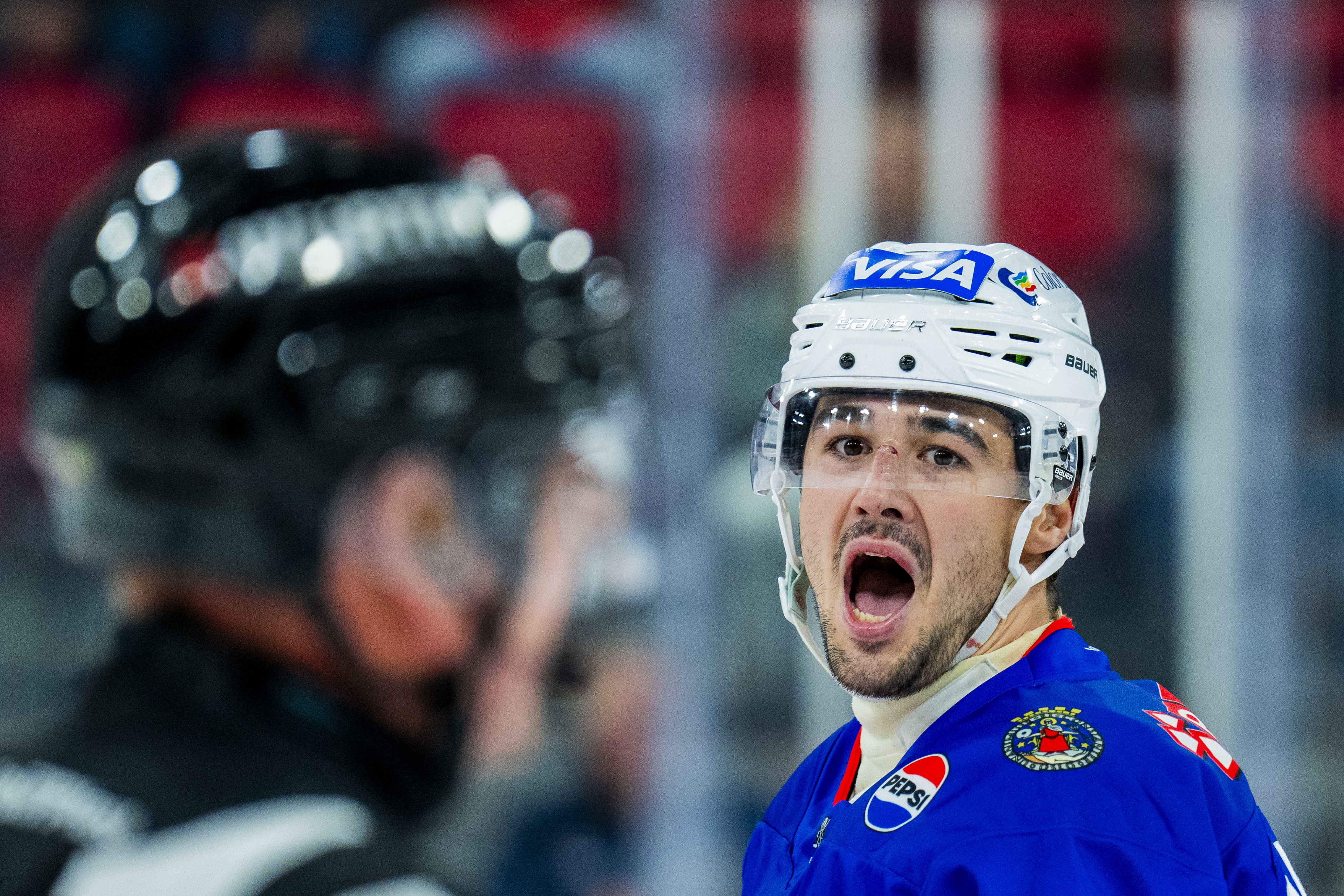 Storseiere for topplagene i ishockey – Vålerenga vant 7-1