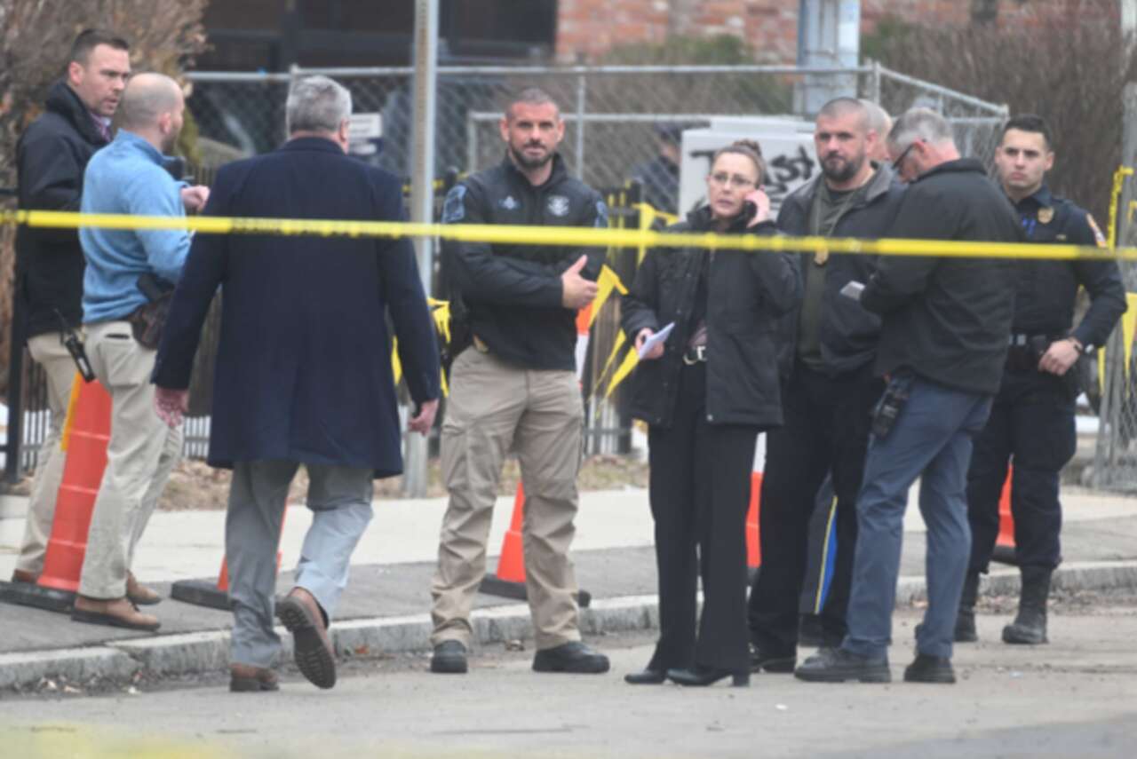 Hartford police fatally shoot man who pulled knife on Capitol Avenue ...