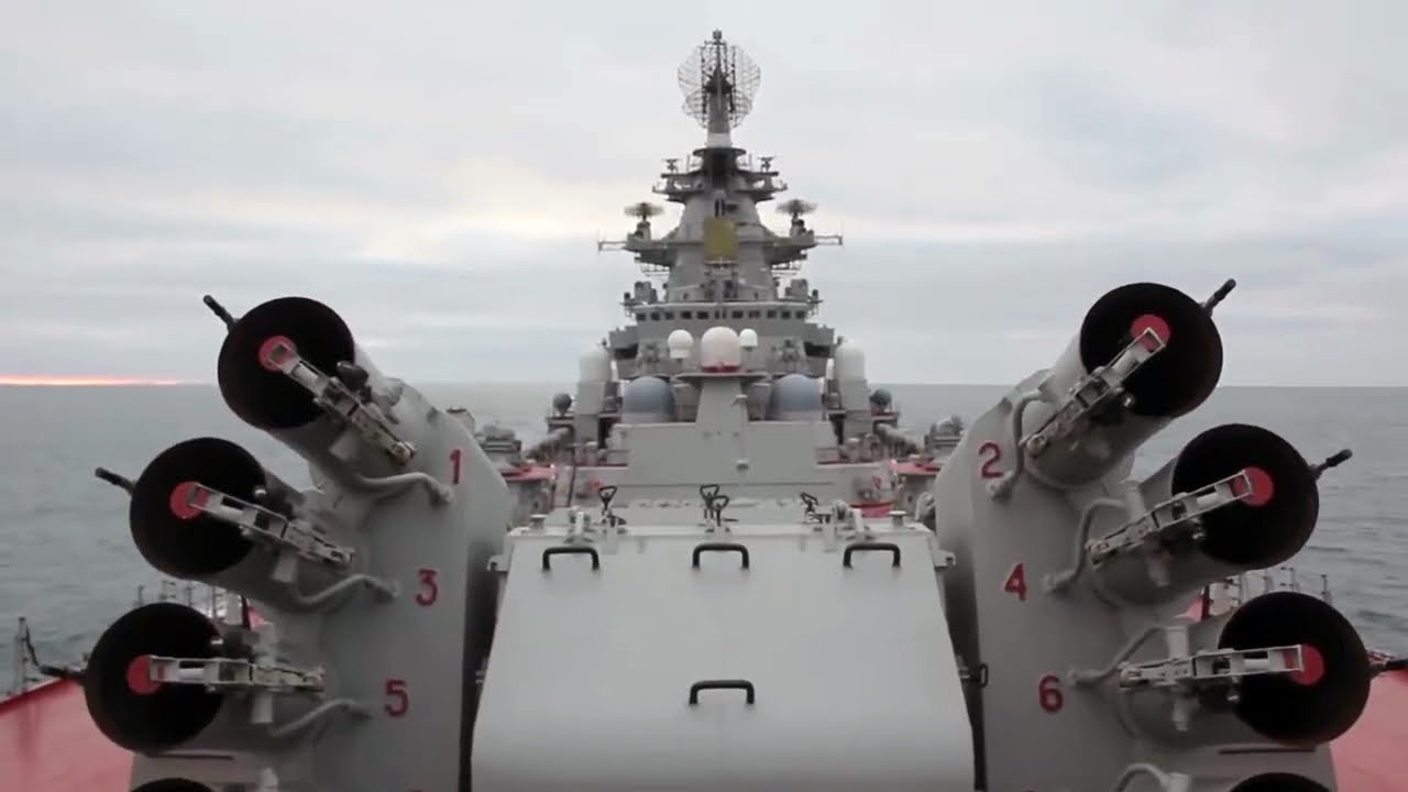 Kirov class nuclear battlecruiser - Twice the size of US rivals