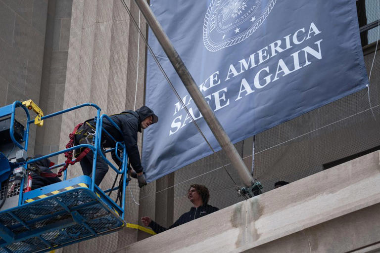 New pro-Trump banner appears at DOJ headquarters