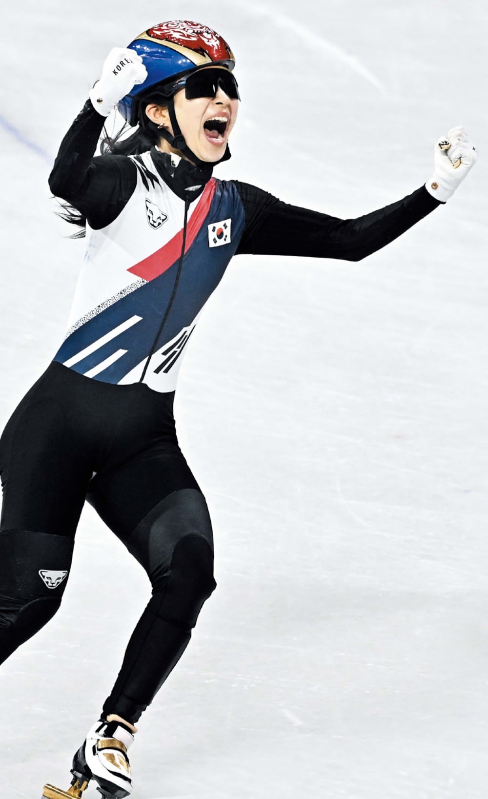 South Korea women's short track relay team wins gold in final laps comeback