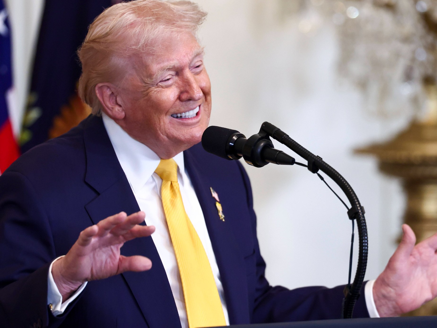 Kolejna osobliwa konferencja Trumpa. "Możecie pytać o seks"