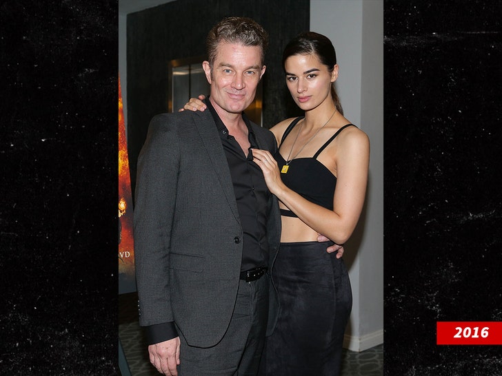 'Buffy the Vampire Slayer' star James Marsters finalizes divorce