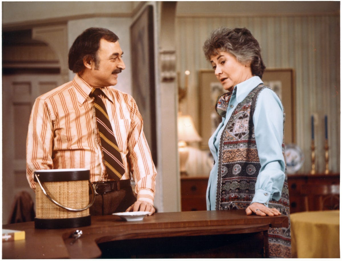 21 old-school sitcoms that deserve a rewatch