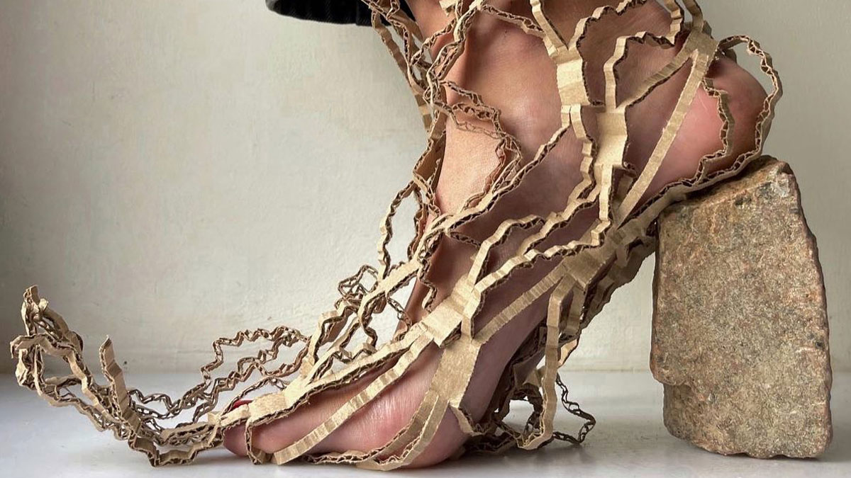 29 examples of unconventional shoes that are actual sculptures