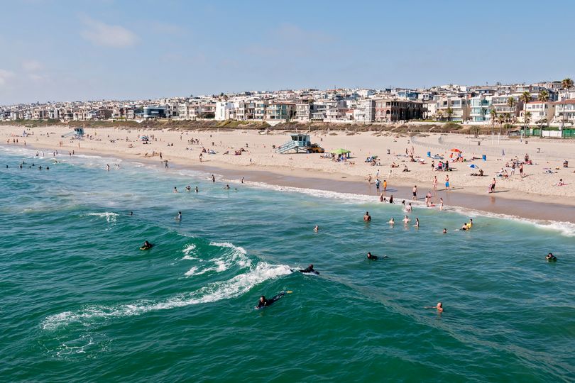 Beach warning issued after water found with high levels of toxic bacteria