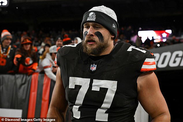 Chaos for Cleveland Browns as entire offensive line head for free agency