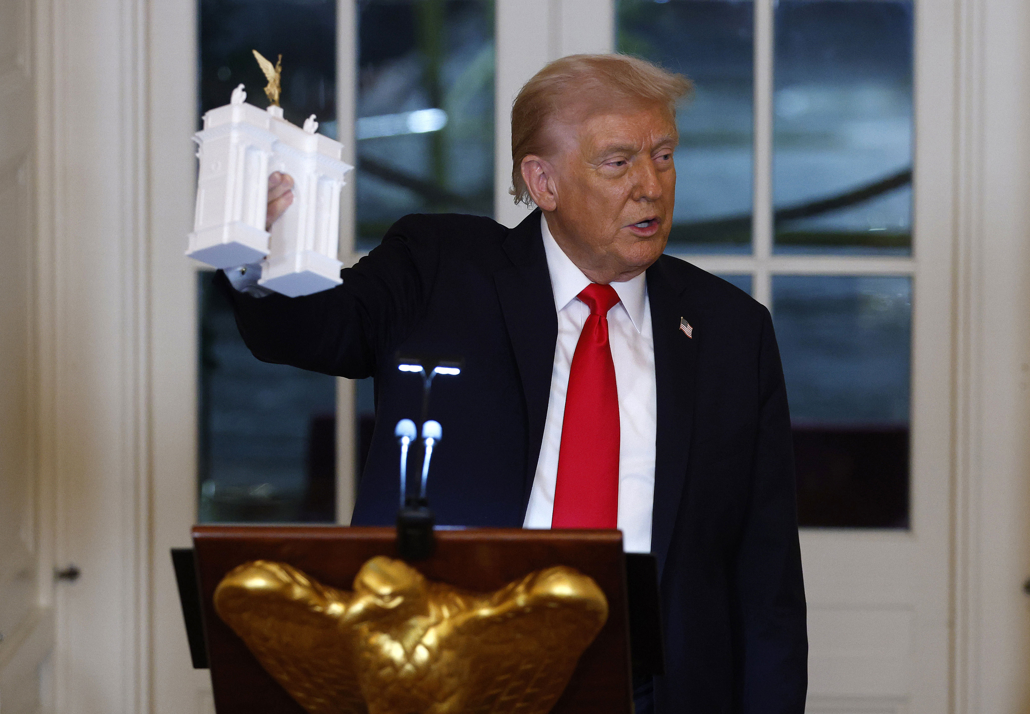 Trump admin faces new lawsuit over DC arch plan