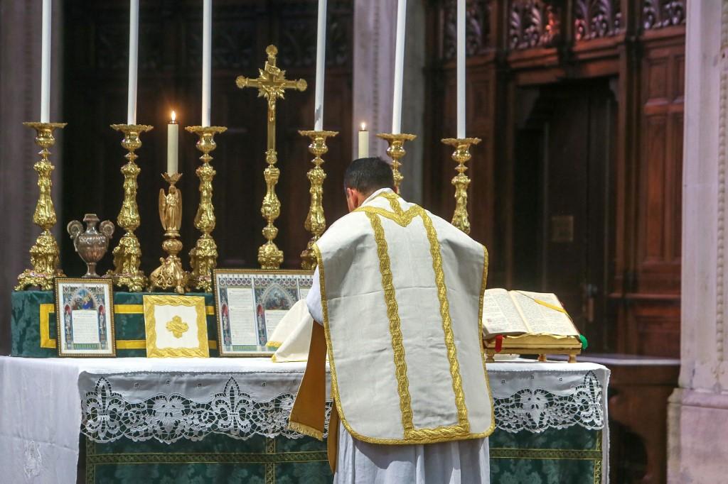 Qu'est-ce que la Fraternité Sacerdotale Saint-Pierre