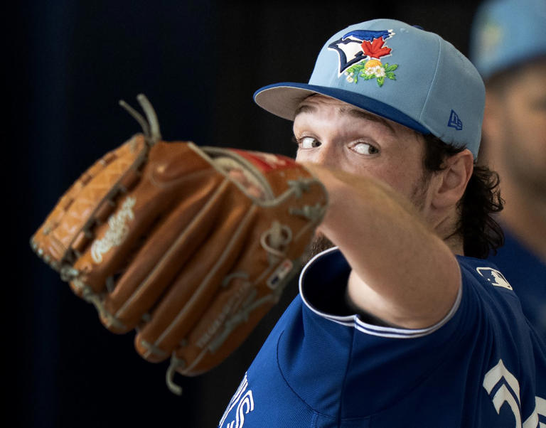 Blue Jays rookie sensation Trey Yesavage prepares for first full season ...
