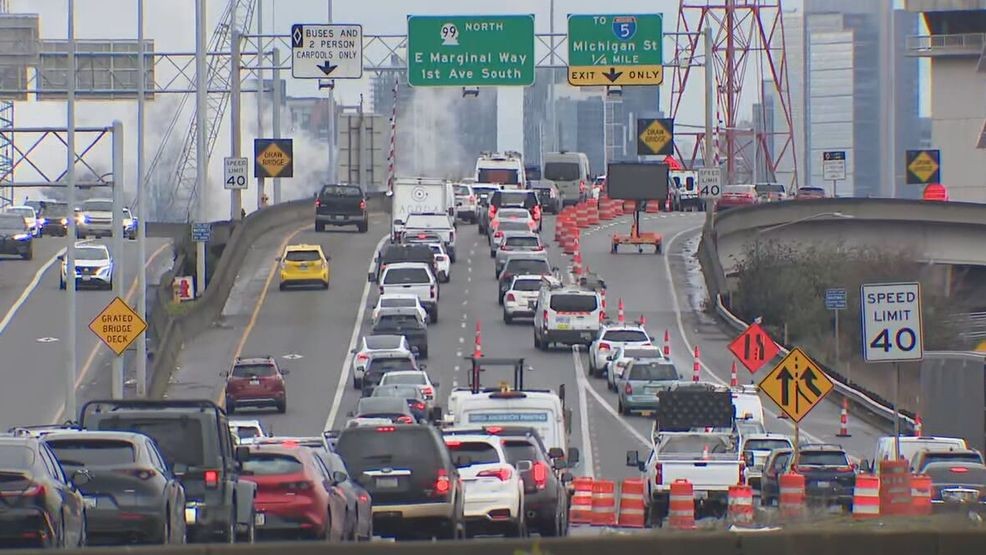 Steel deck concerns close 2 SR 99 northbound lanes on 1st Avenue South ...