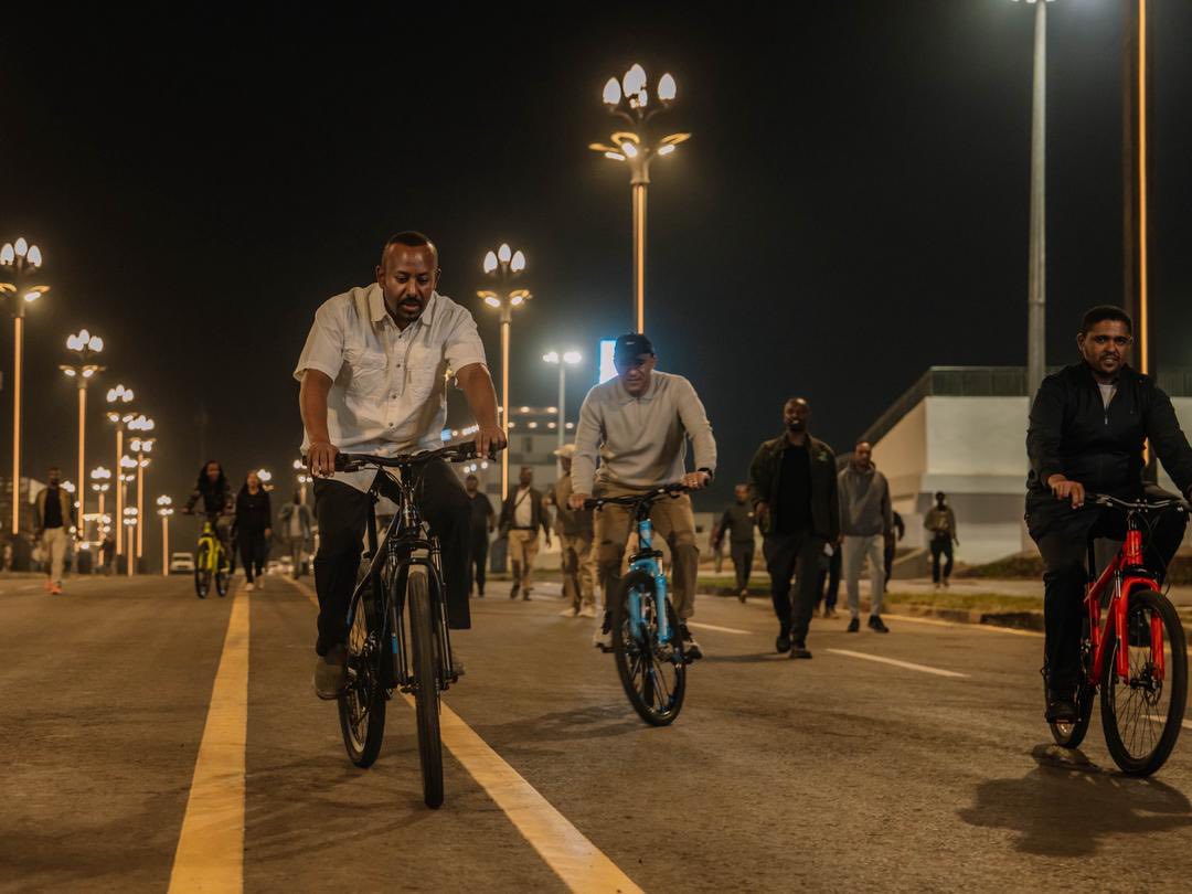 Prime Minister Abiy reviews major development projects across Wollega zones