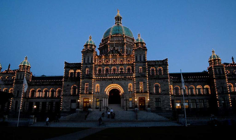 BC Conservatives have narrow lead over BC NDP, new poll finds