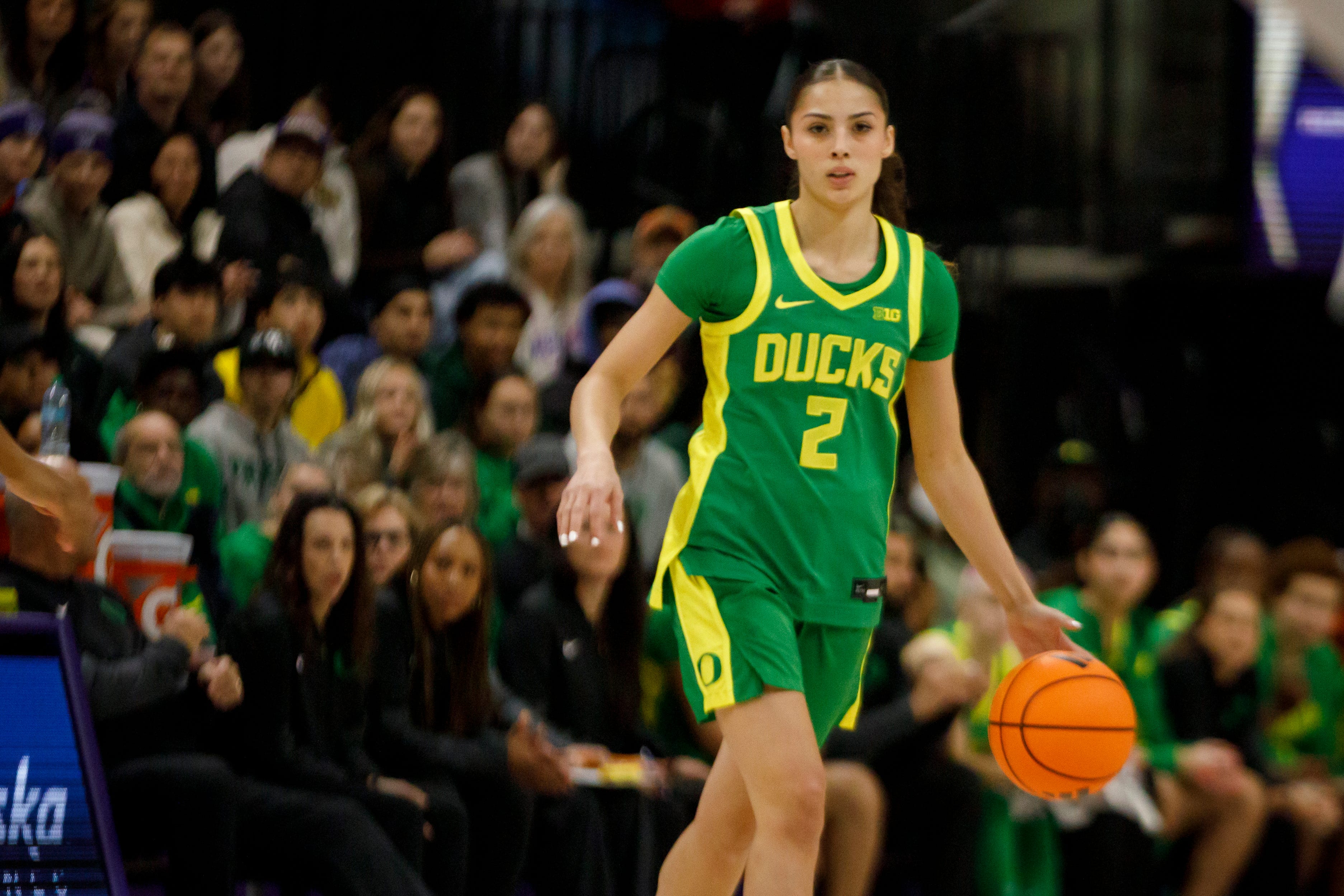 Katie Fiso, Ehis Etute will Oregon women's basketball to win vs. Nebraska