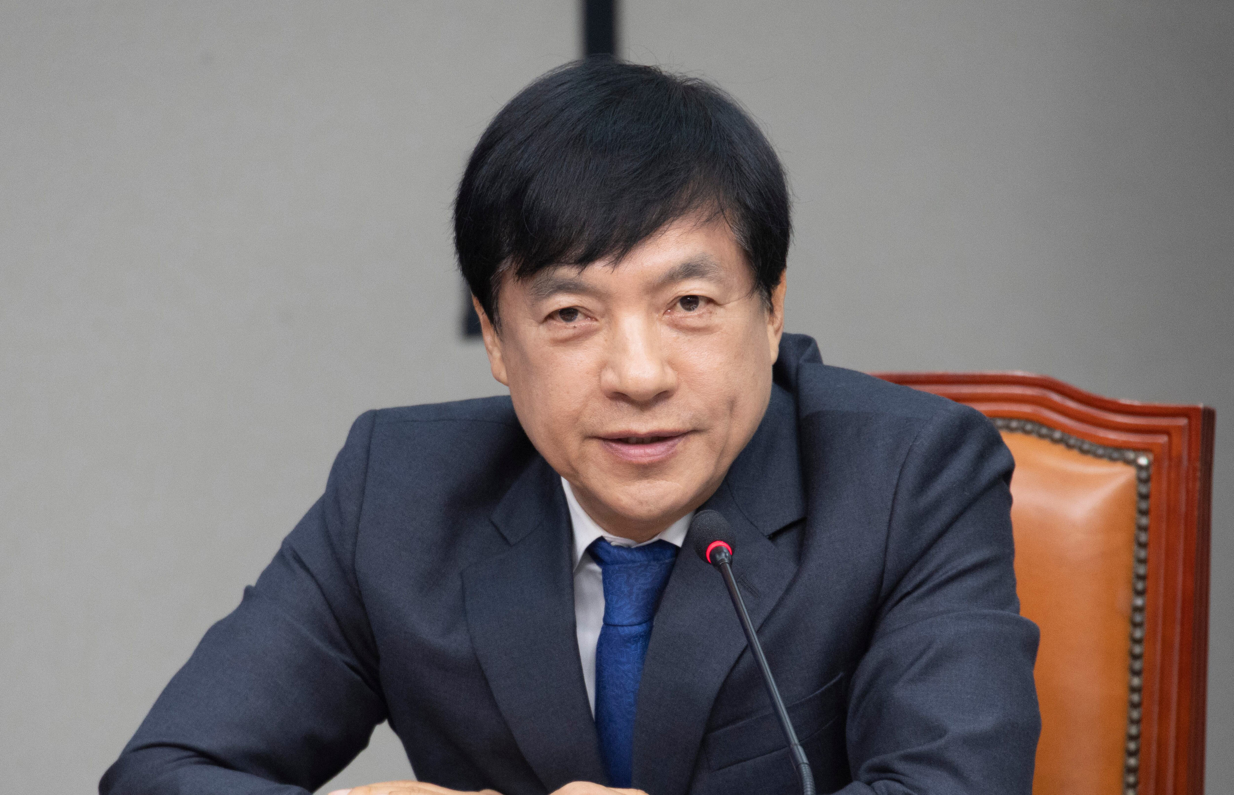 Lee Sung-yoon rejects resignation demands as Democratic Party special ...