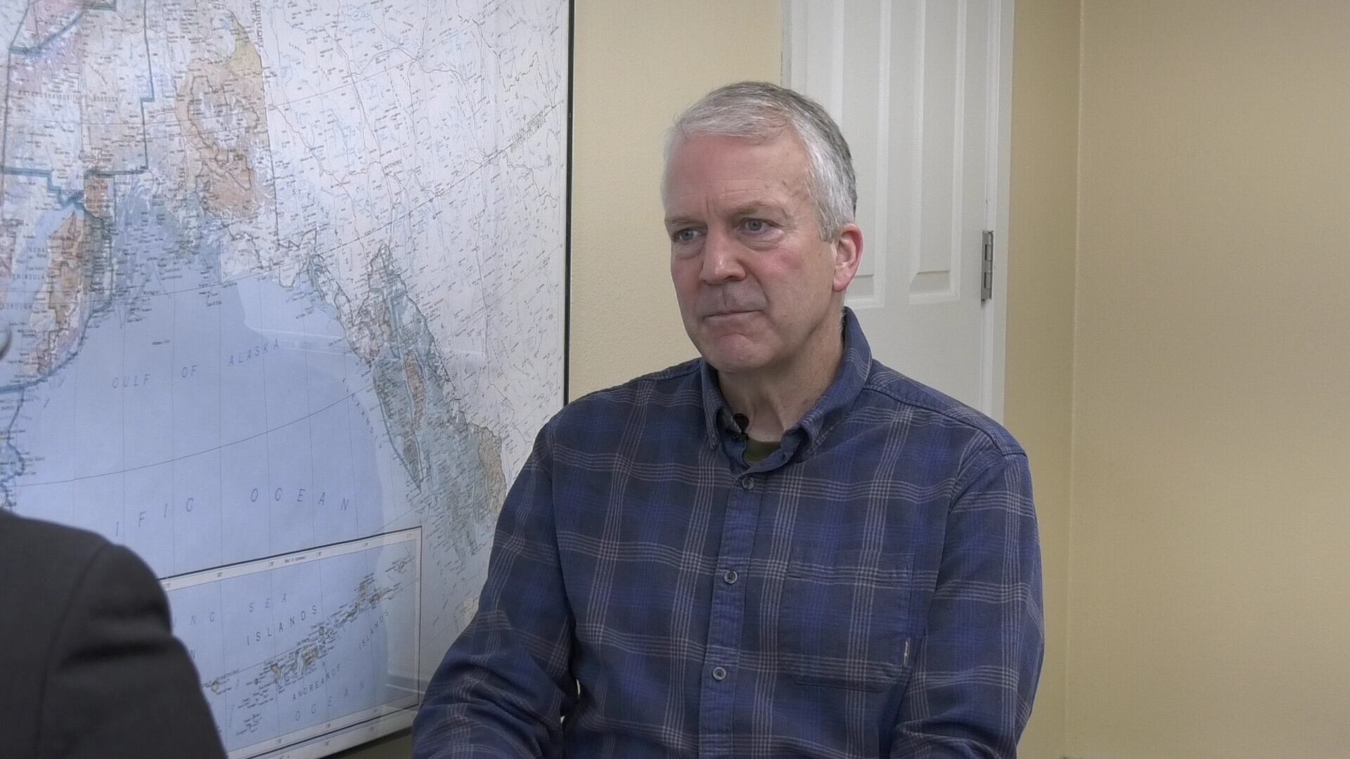 Senator Sullivan discusses the LNG pipeline, Greenland with Alaska’s ...