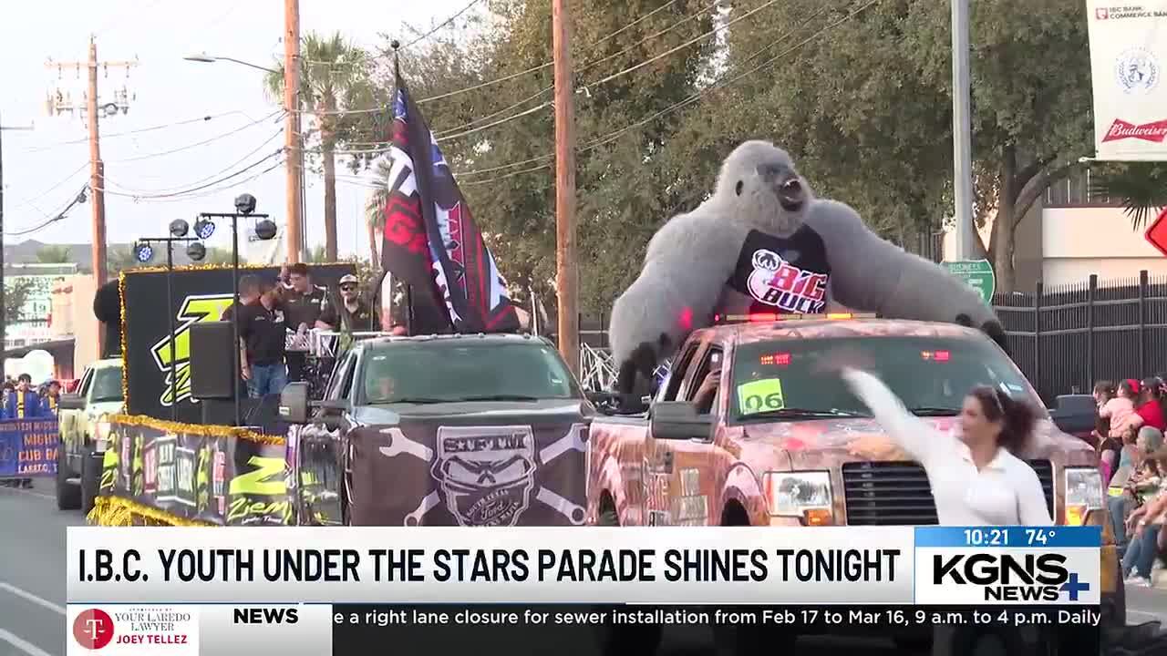 IBC Commerce Bank Youth Parade under the stars draws crowds in downtown ...
