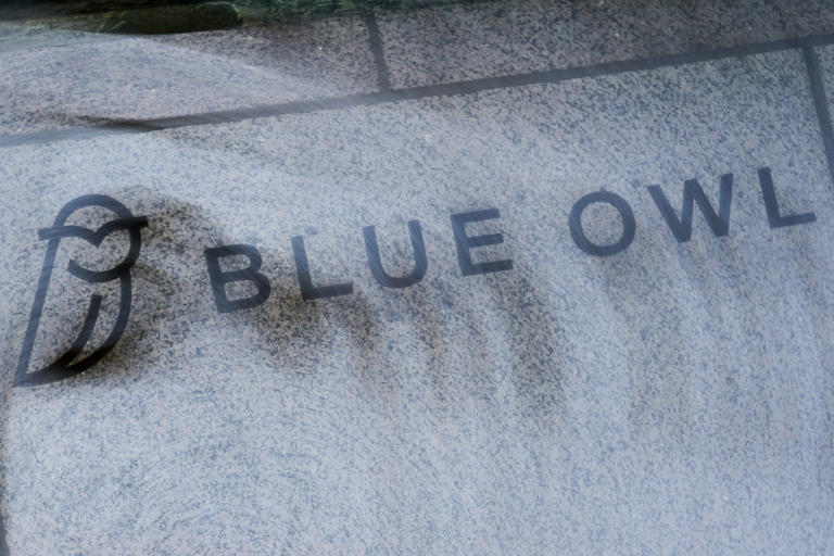 Blue Owl’s $1.4 billion loan sale tests private credit valuations