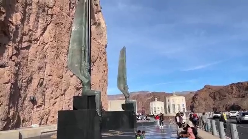 Star map, winged statues a welcome sight at Hoover Dam after prolonged ...
