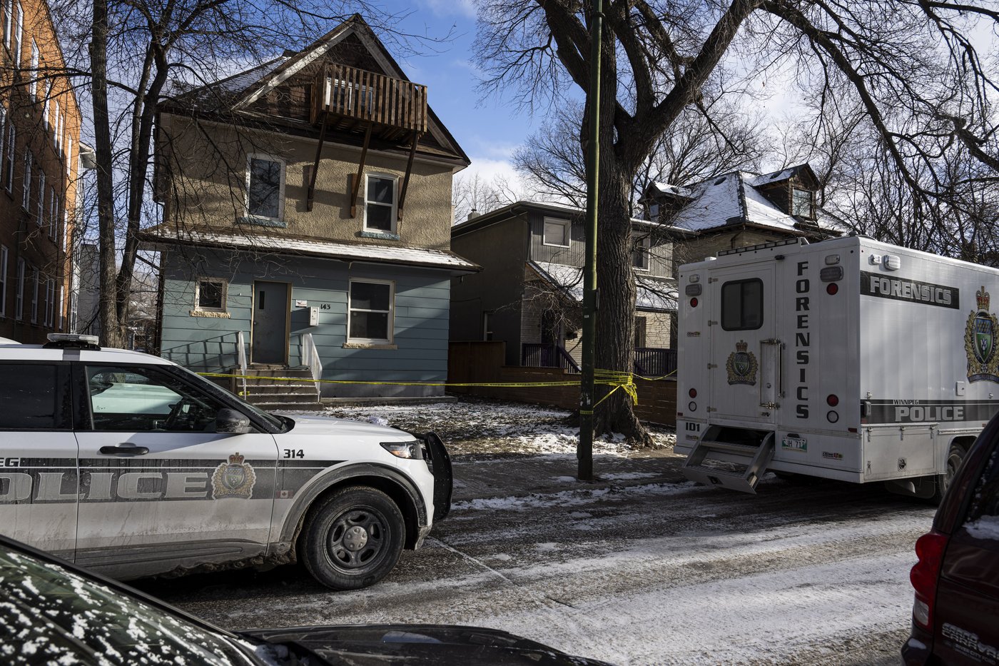 Mother of accused killer tells trial he sent cryptic messages after ...