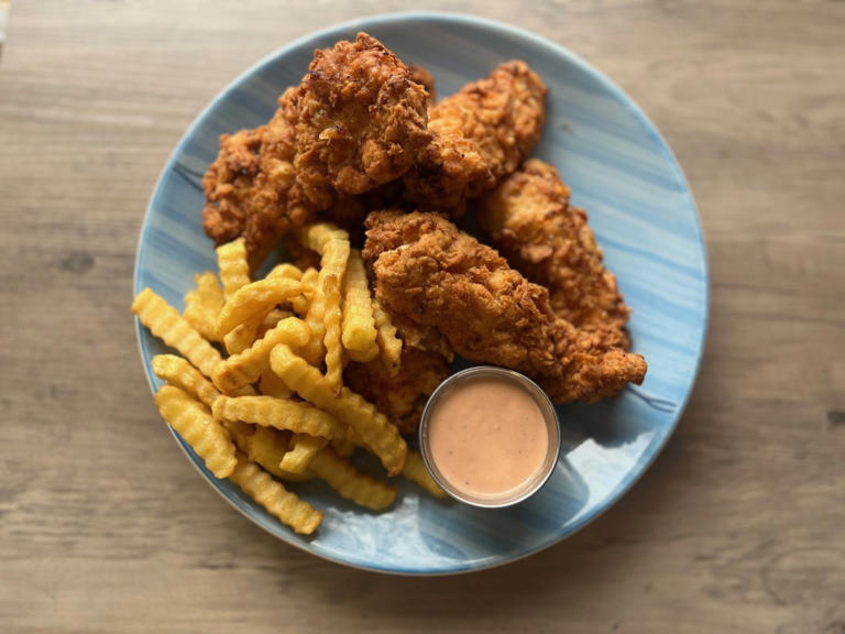 I tried making copycat Raising Cane’s chicken tenders at home—here’s ...