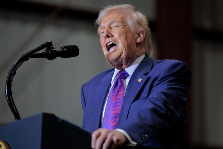 Draft-dodging Trump thirsts over awarding himself military medal