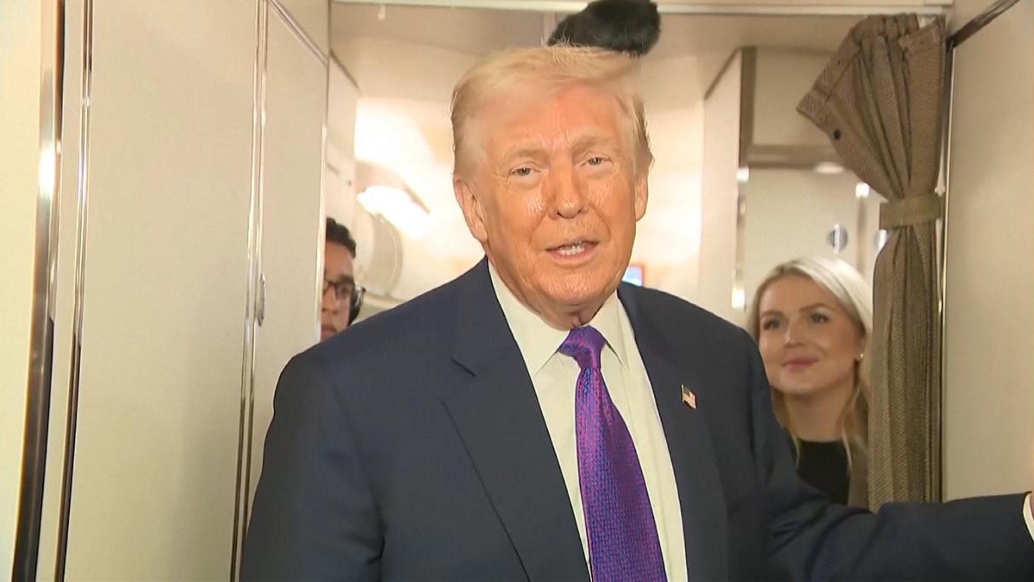 Trump su Obama e gli UFO: "Ha dato informazioni riservate"
