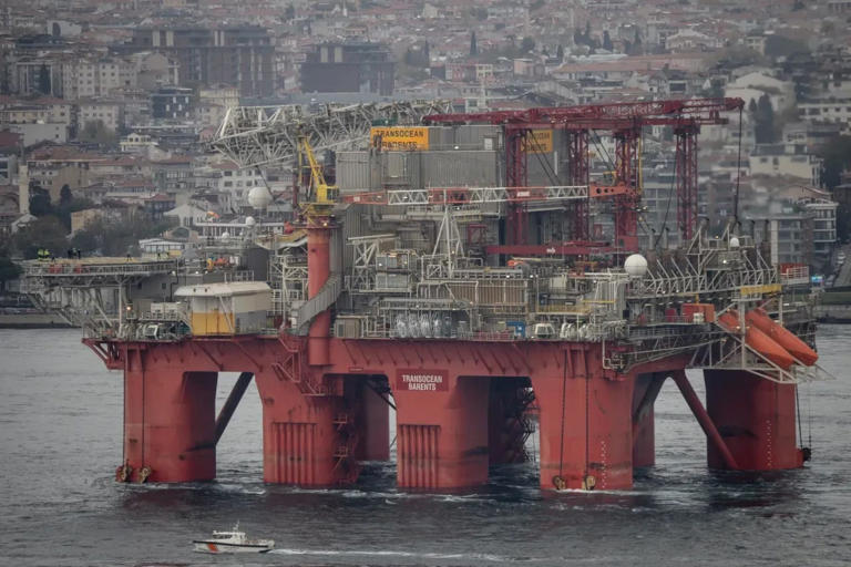 Transocean stock slides after-hours on Q4 miss, but retail bulls pin ...