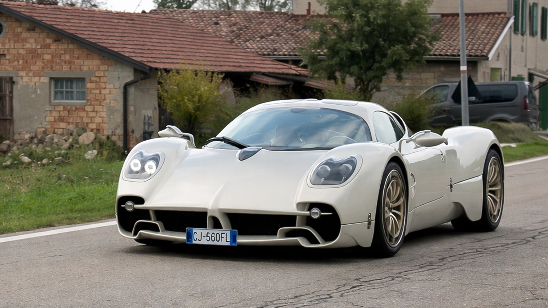 Pagani Utopia blends art design and performance