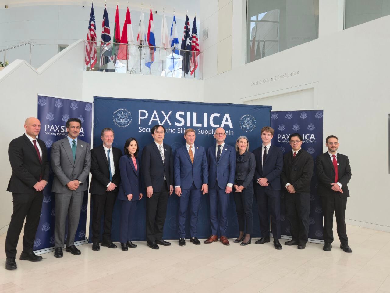 Pax Silica counters Chinese smartphones with US subsidies