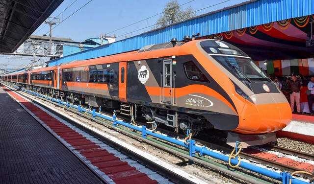 Stone-throwing incident targets RSS chief Mohan Bhagwat's train in Hardoi