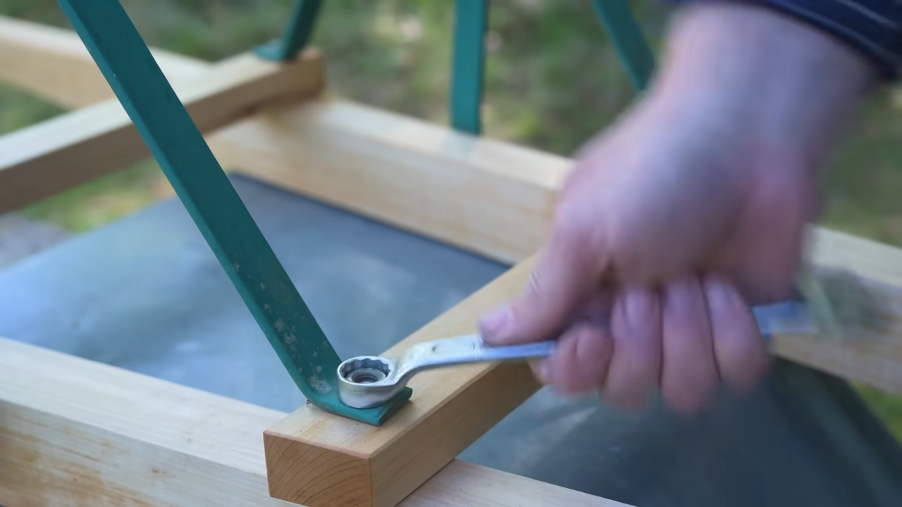 Saving old tools instead of replacing them