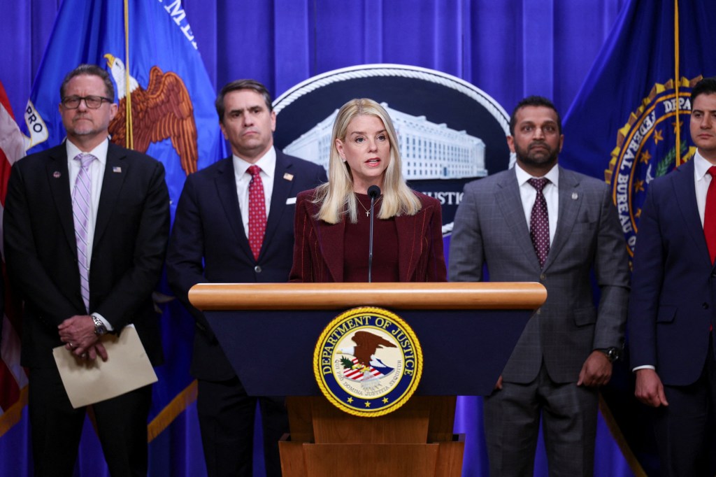Newsom’s mask ban for ICE agents in tatters as court backs 'Supremacy ...