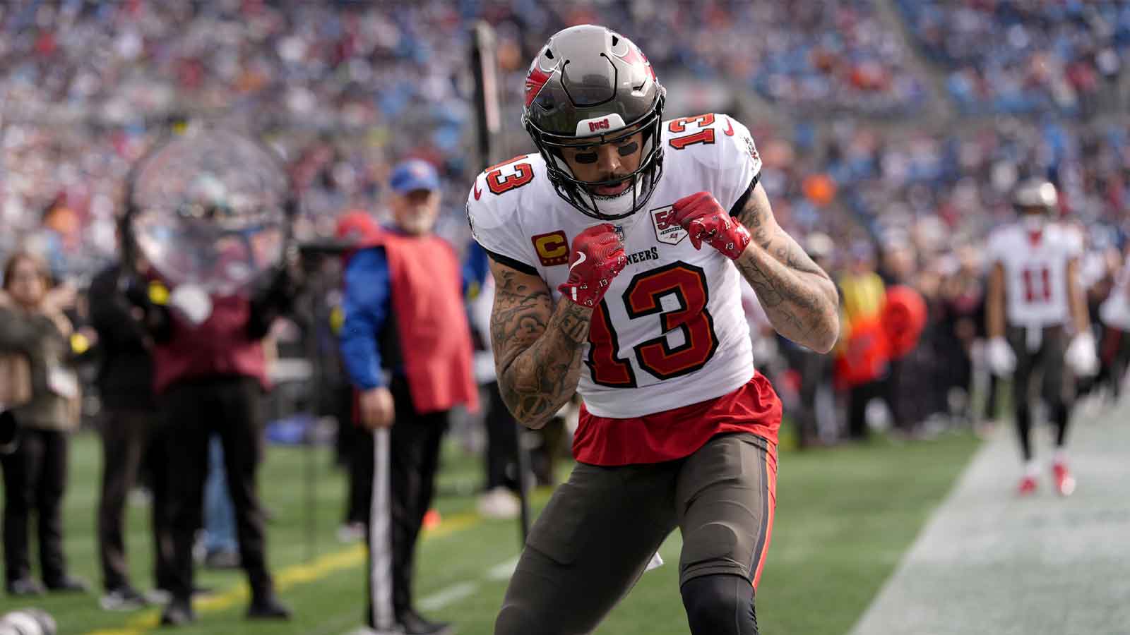 Buccaneers rumors: Mike Evans return better than a puncher’s chance ...