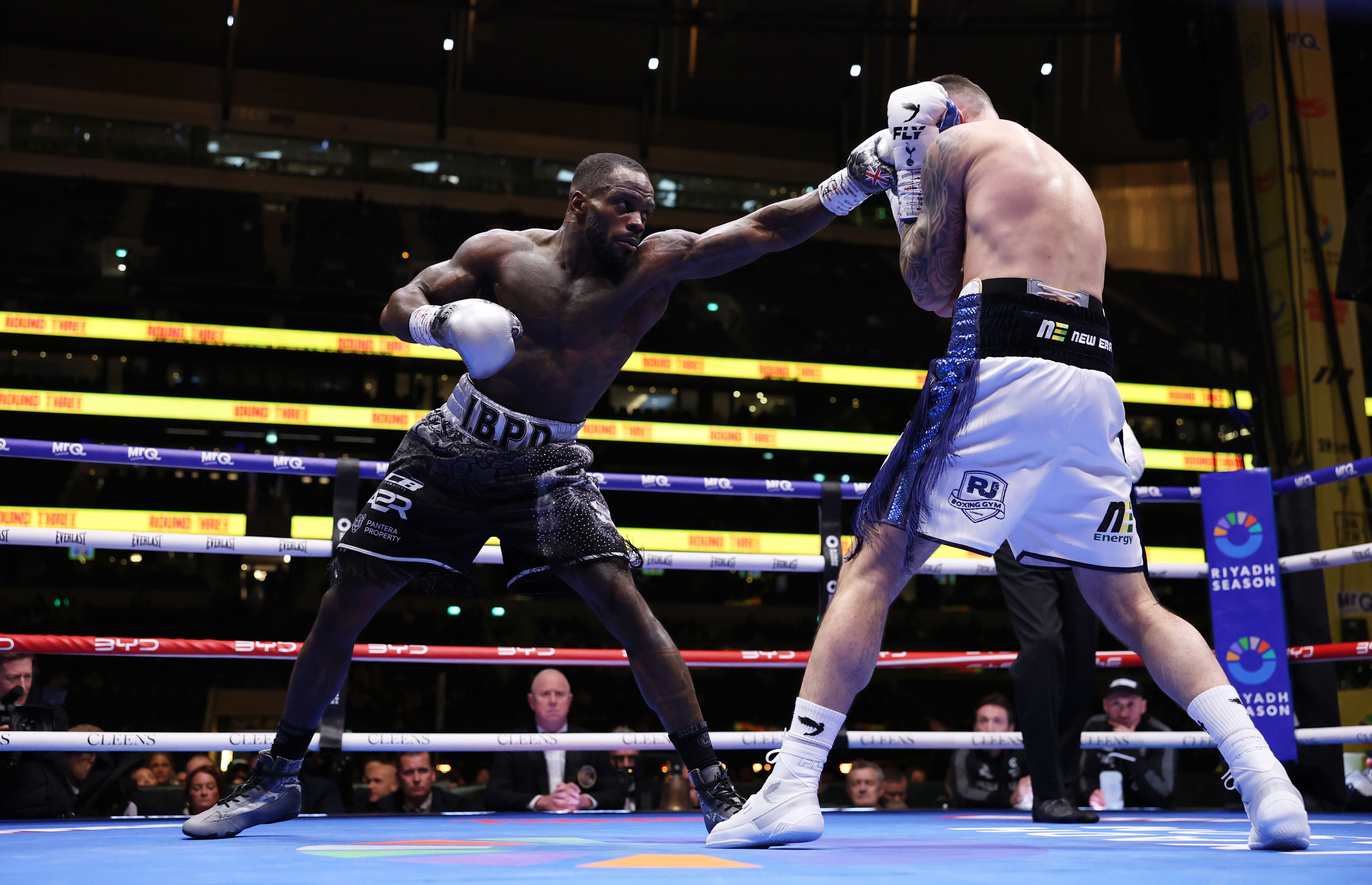 Ishmael Davis v Bilal Fawaz: Leeds boxer says 'it should be an easy ...
