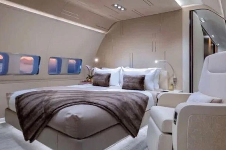 Kristi Noem tries to buy tax-funded private jet with queen bed for ...