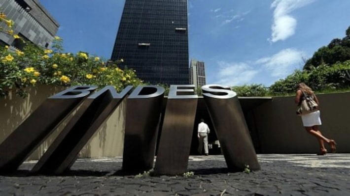 BNDES aprova R$ 5,2 bi em financiamento para o setor automotivo em 2025