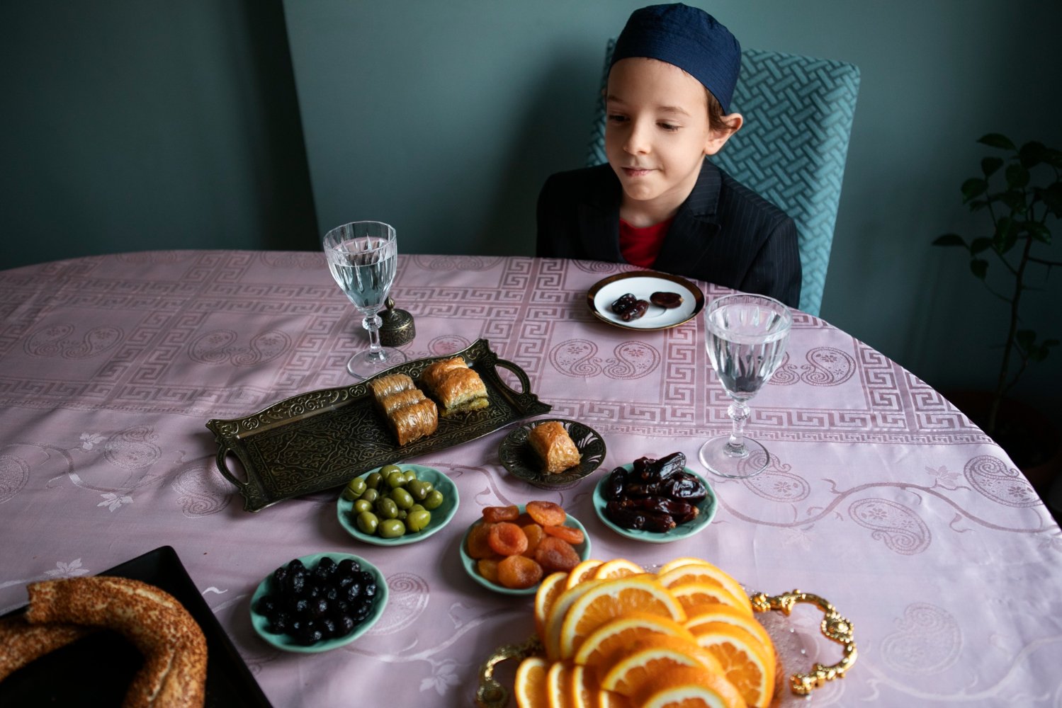 Apa itu Mokel? Ini asal-usul dan istilah lain yang memiliki makna serupa