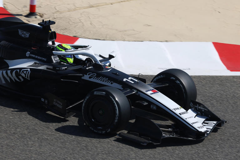 Checo Pérez tras su último test con Cadillac: "Sabíamos sería un inicio ...
