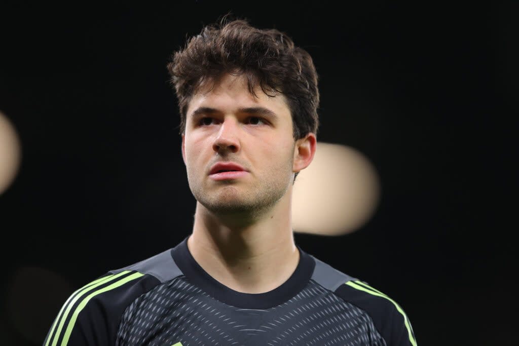 How Senne Lammens’ arrival at Manchester United could impact Eli Junior ...