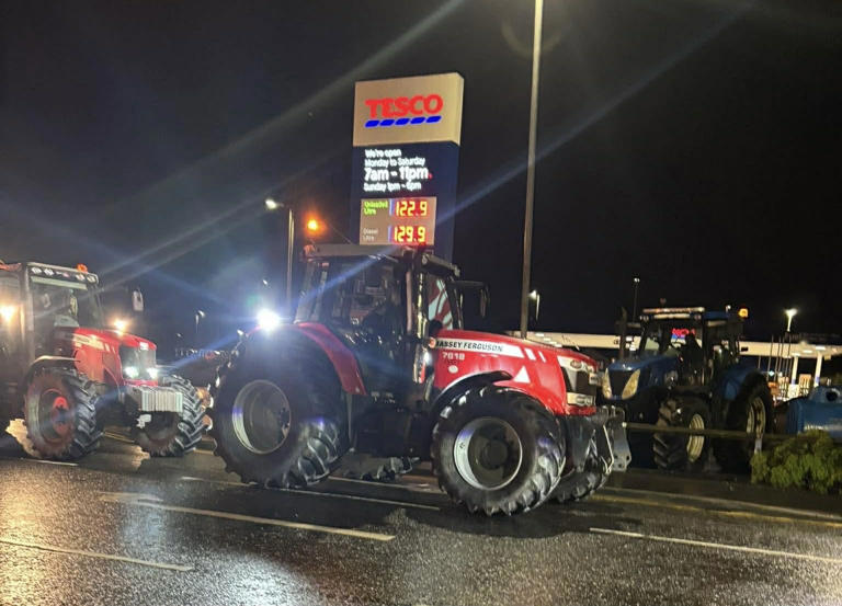Farmers for Action hold their 'best yet' protest outside Tesco in ...