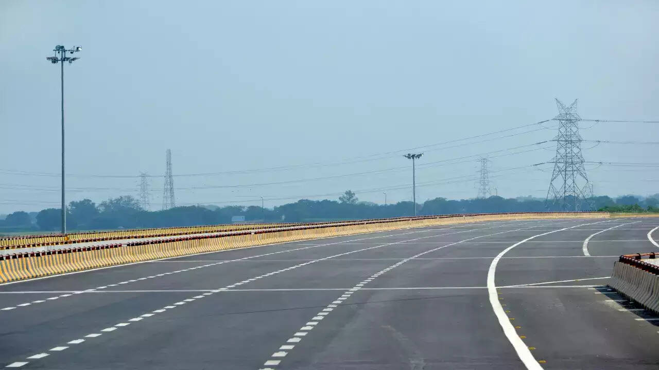 Meerut to Prayagraj in just 6 hours: Ganga Expressway opening date ...
