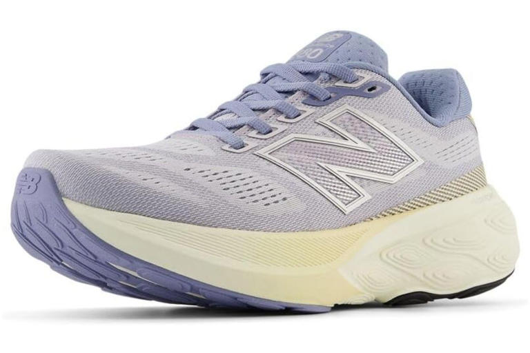Podiatrists recommend wearing these 9 shoes if you have back pain